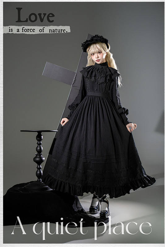 Quiet Place Kuro Shiro Lolita Gothic One Piece Dress