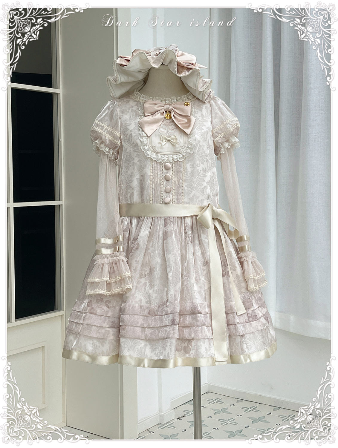Dark Star Island Cherry Coat of Arms Dark Print Lolita OP JSK