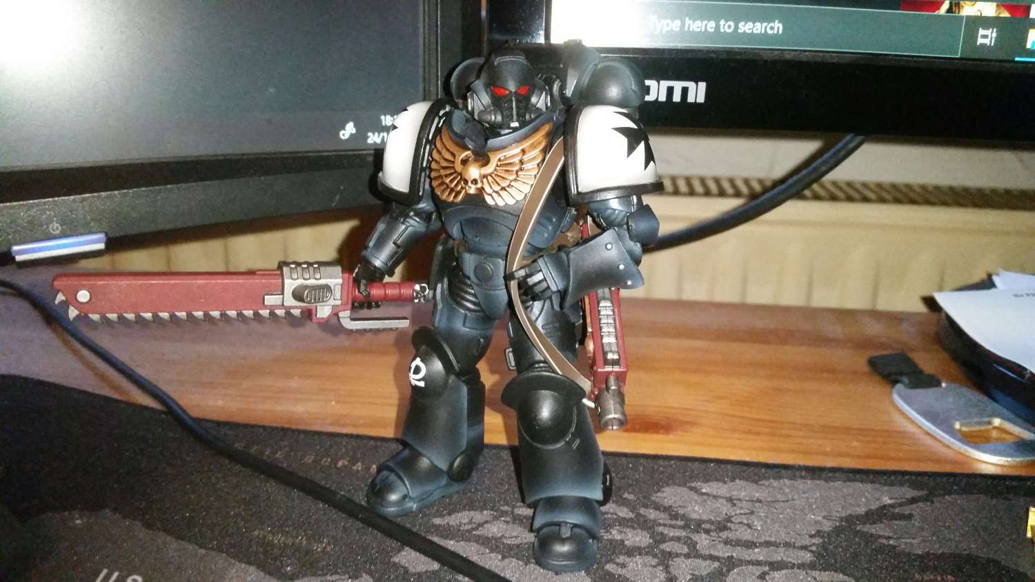 JOYTOY Warhammer 40k 1: 18 Space Marines Black Templars Outriders ...